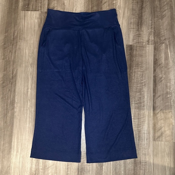 CAbi | Pants & Jumpsuits | Cabi Soft Cuddle Crops Wide Leg Pants Xl ...